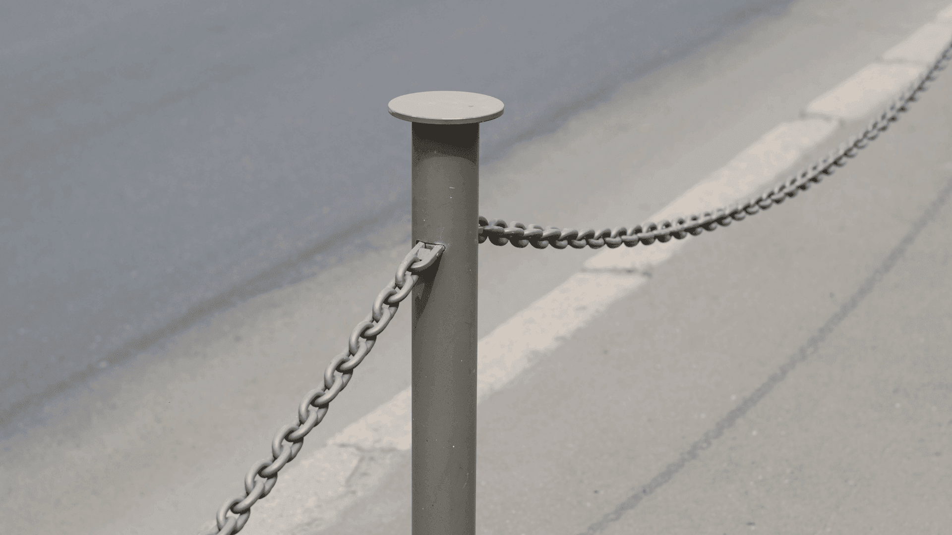 Maximize Safety with Top-Quality Universal Beam Posts