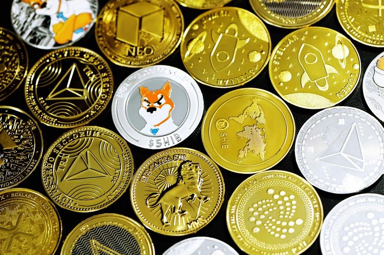 How Maxi Doge Aims to Outmuscle Dogecoin